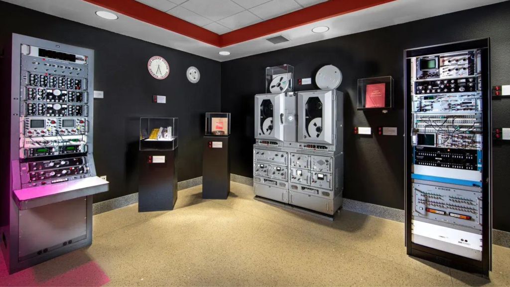 Exploring the Cold War Mysteries at the 'SPY' Exhibit